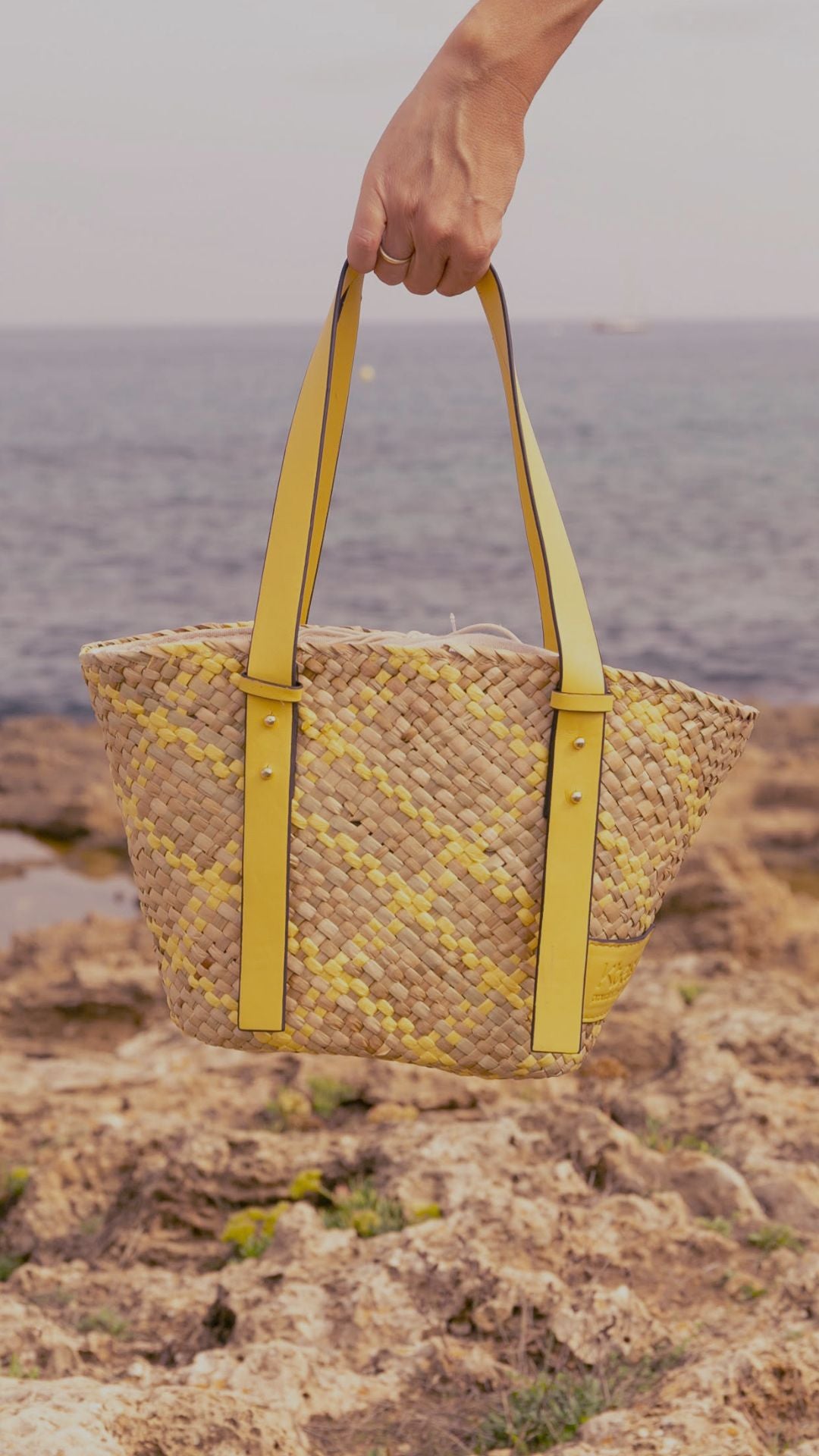 Kbas | Tu bolso puede serlo todo. Proud of my bag – KBAS